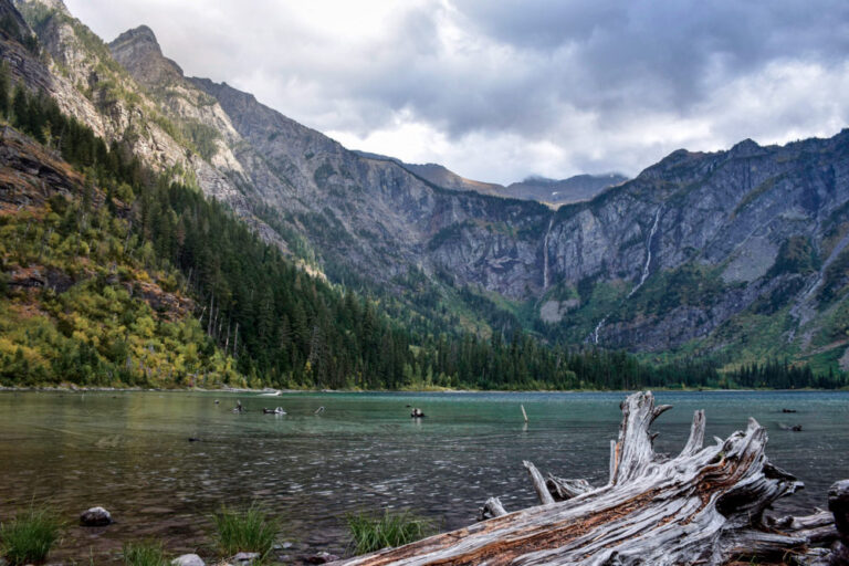 9 Best National Parks To Visit In Fall ( + Foliage Guide)