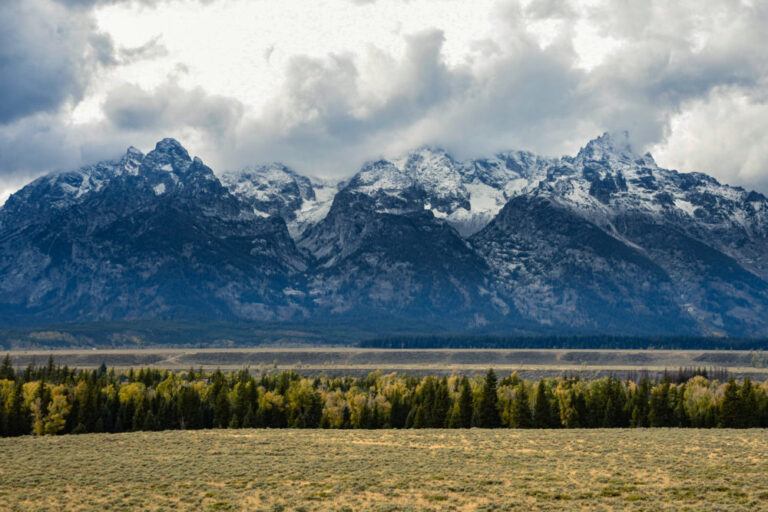 9 Best National Parks To Visit In Fall ( + Foliage Guide)
